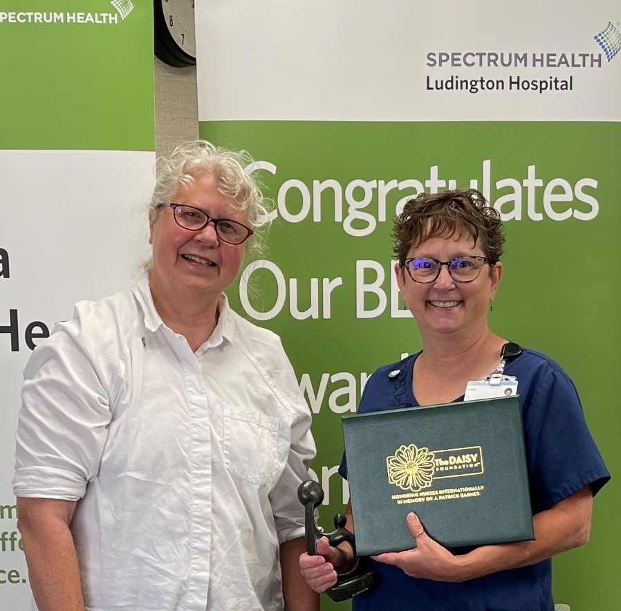 Gail Allen, Inpatient Unit Secretary, Recipient of the Bee Award at ...